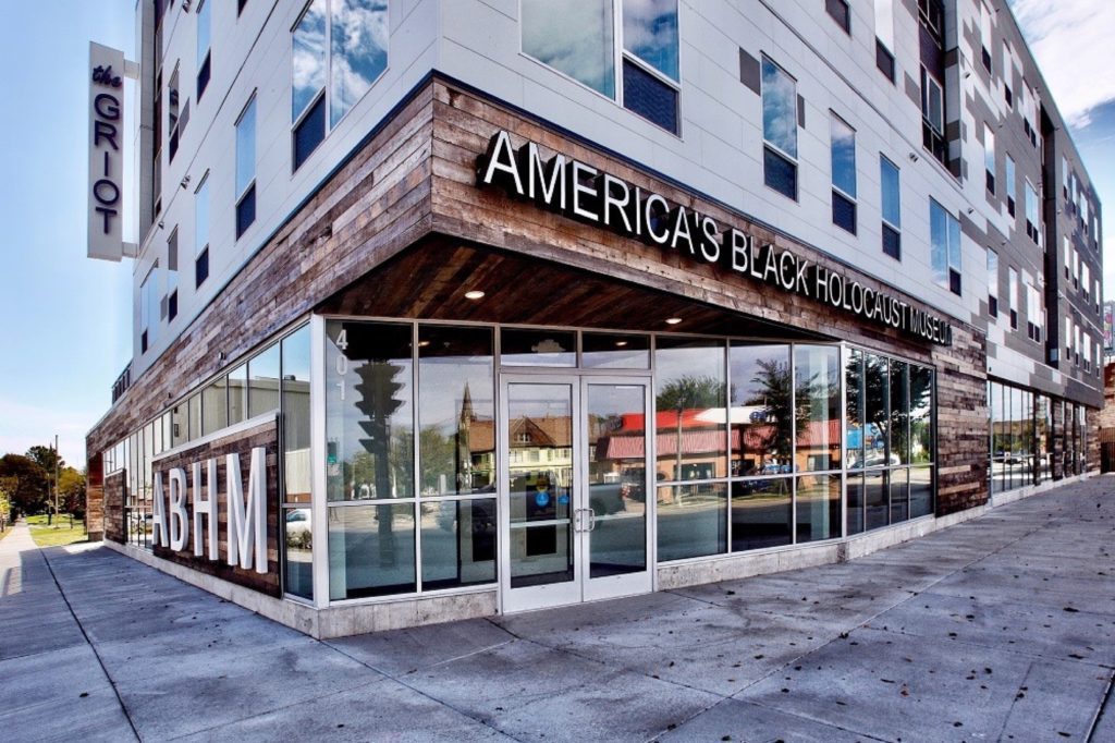 Pabst Mansion | wisconsinharbortowns.net