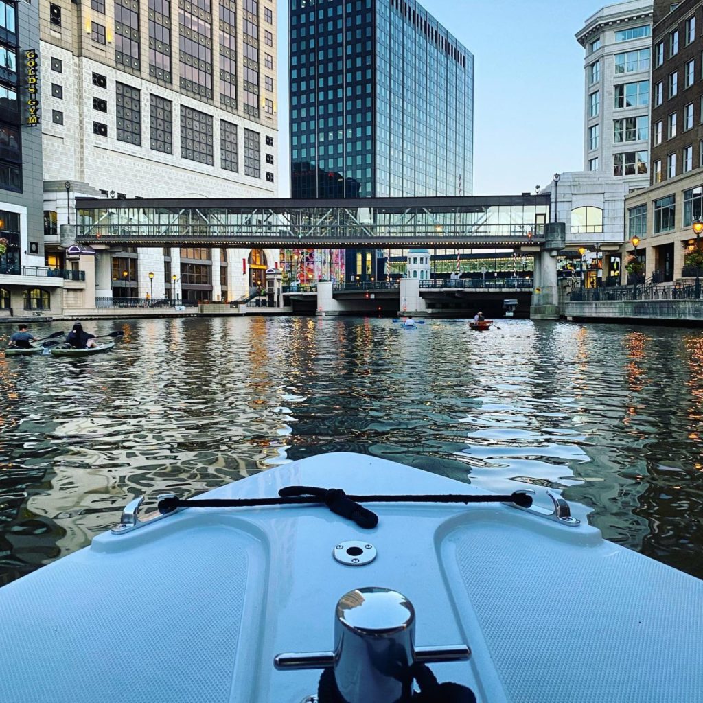 Milwaukee Boat Line’s Sightseeing Cruises | wisconsinharbortowns.net