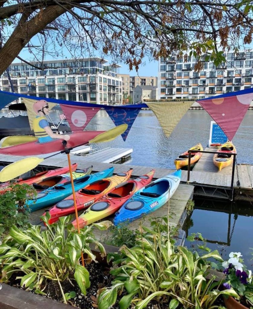 Milwaukee Boat Line’s Sightseeing Cruises | wisconsinharbortowns.net